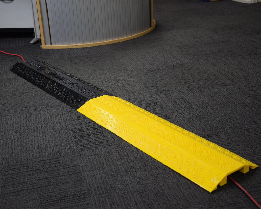 Cable Management : CP13 Dropover Cable Protector